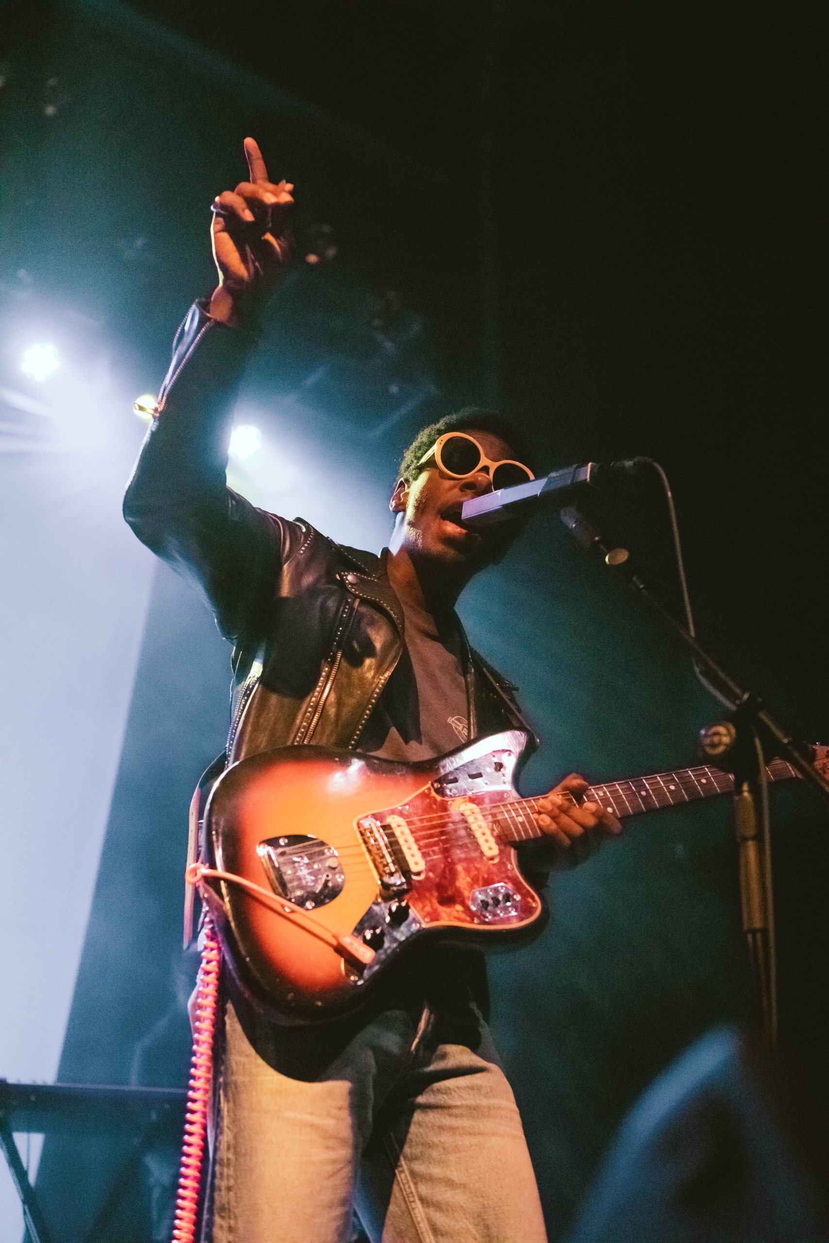 Curtis Harding Brings a Retro Feel to the Heart of Athens – Off Record Blog