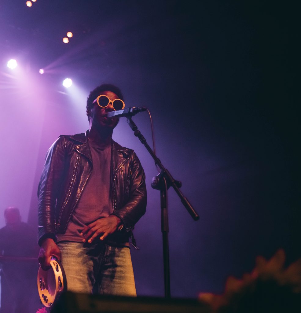 Curtis Harding Brings a Retro Feel to the Heart of Athens – Off Record ...