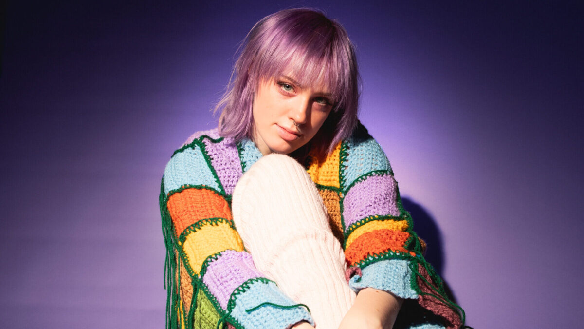 Frances Forever Speaks Up in Their Debut Album ‘Lockjaw’ – Off Record Media
